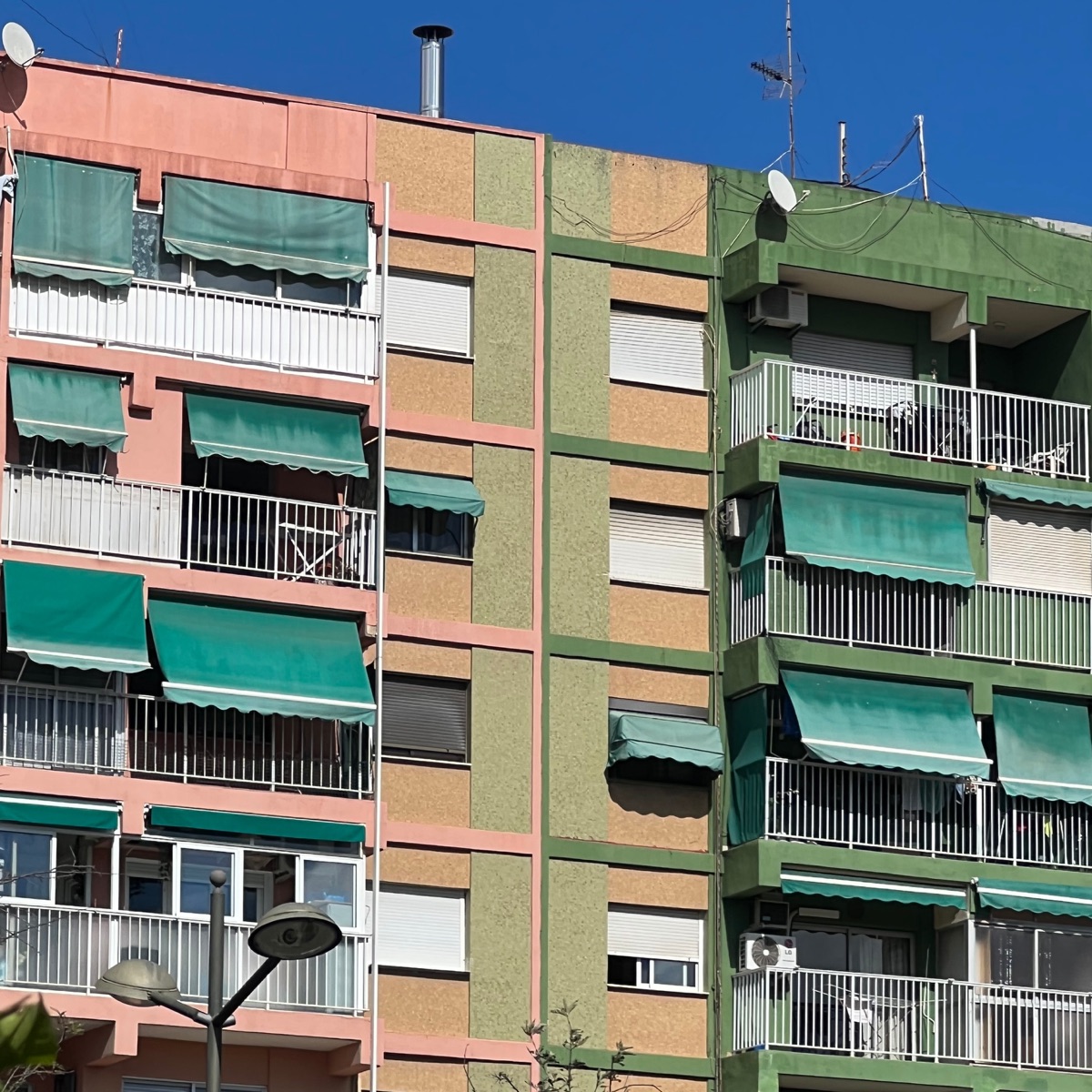 Que te besé by Toldos verdes (Single): Reviews, Ratings, Credits, Song ...