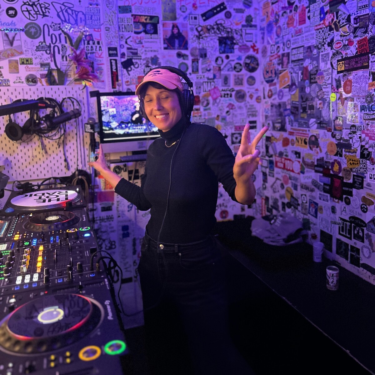 The Lot Radio by Boo Lean (DJ Mix): Reviews, Ratings, Credits, Song ...