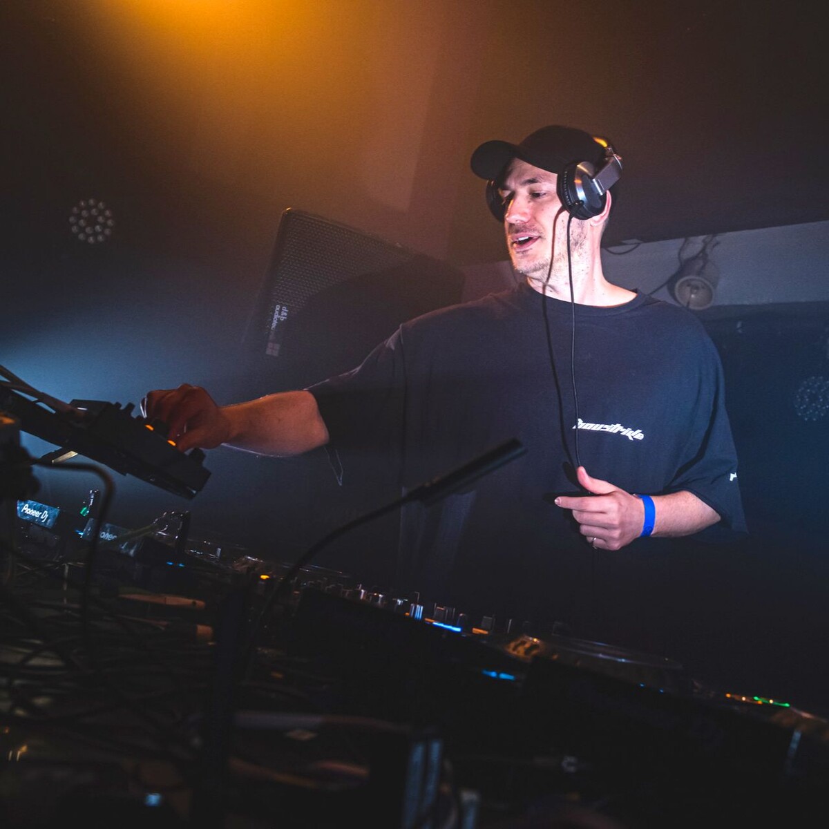 WEAVES 10th Anniversary @ WOMB, Tokyo by Dosem (DJ Mix): Reviews ...