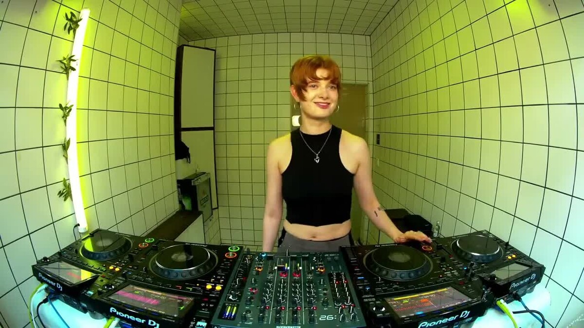 DJ Hyaluron Albums: songs, discography, biography, and listening guide ...