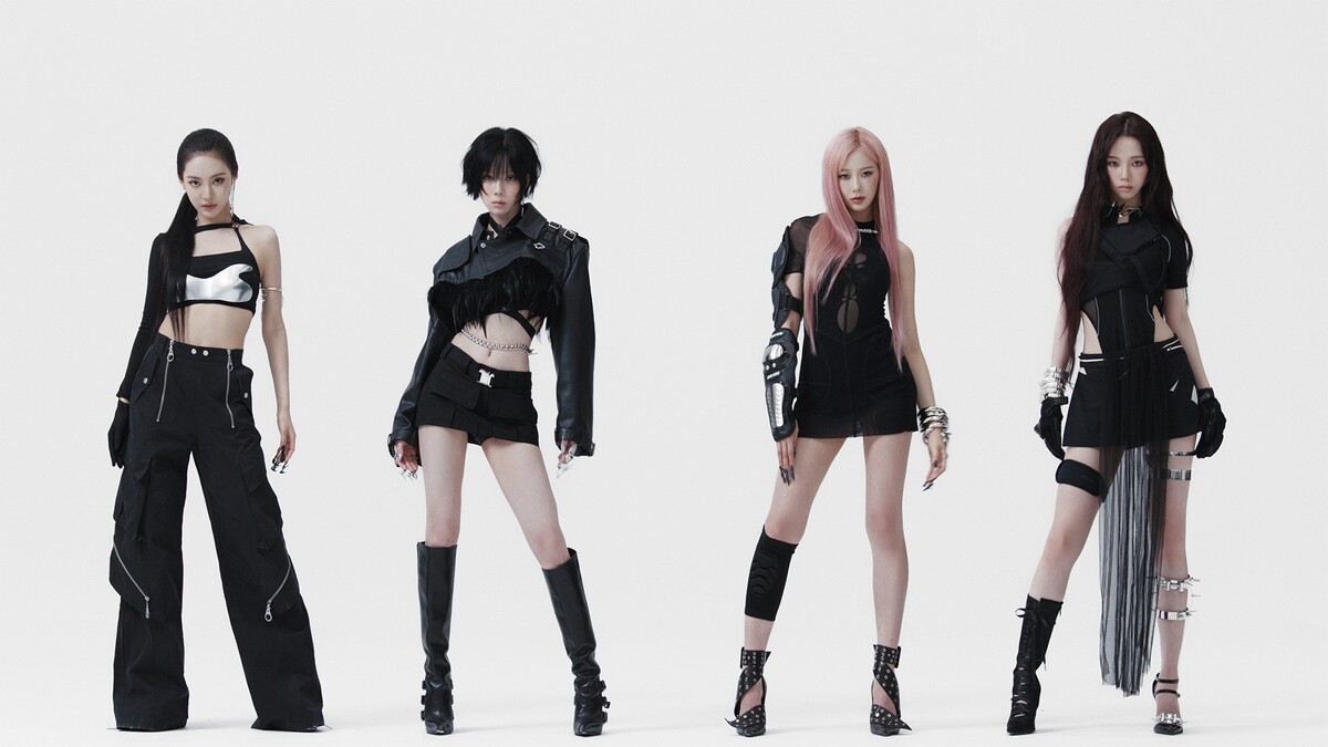 Whiplash by aespa (Music video, K-Pop): Reviews, Ratings, Credits, Song ...