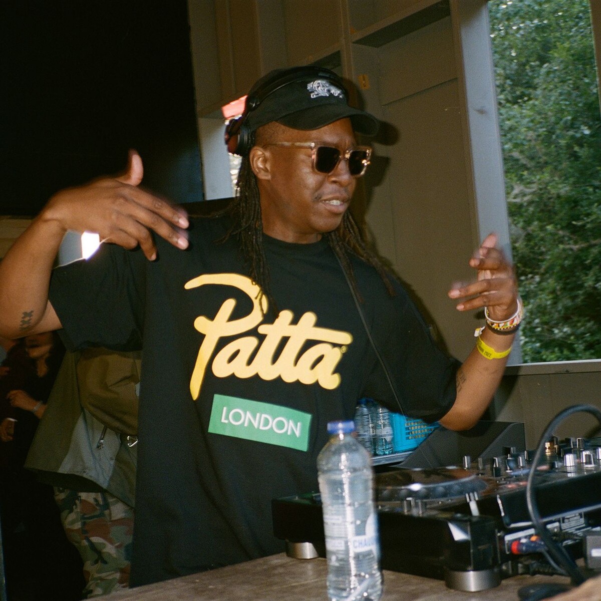 Passion DEEZ Albums: songs, discography, biography, and listening guide ...