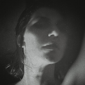 Best Aldous Harding songs of all time - Rate Your Music