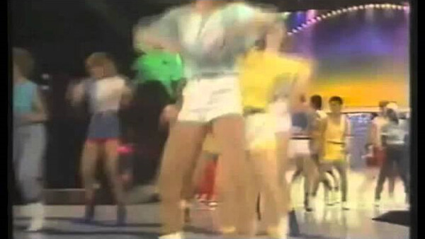 Mac Tonight! by Saint Pepsi (Music video, Future Funk): Reviews ...