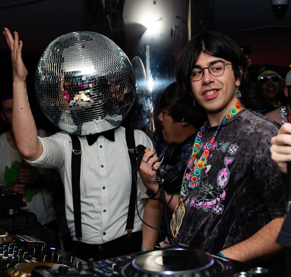 Disco House, Future Funk, & VGM Mix – FIBRE B2B Discoholic LIVE ...