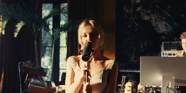 One of the Girls by The Weeknd, JENNIE & Lily-Rose Depp (Music video ...