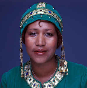 ♀️ lady singers with the most albums in my collection ♀️ - Rate Your Music