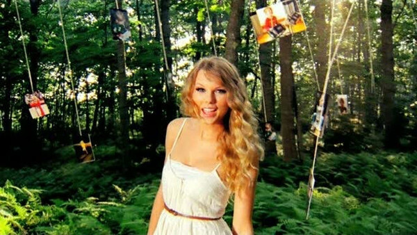 Mine by Taylor Swift (Music video, Pop Rock): Reviews, Ratings, Credits ...