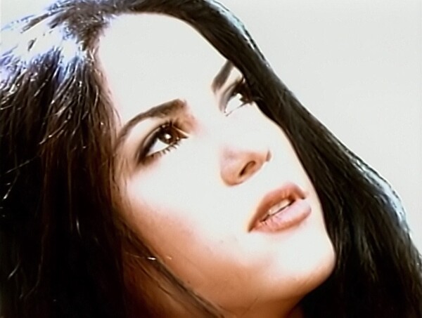 ¿Dónde Estás Corazón? (2nd Version) by Shakira (Music video, Dance-Pop ...