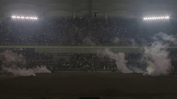 VULTURES KOREA LIVESTREAM by ¥$ (Video, Hip Hop): Reviews, Ratings, Credits, Song list - Rate ...