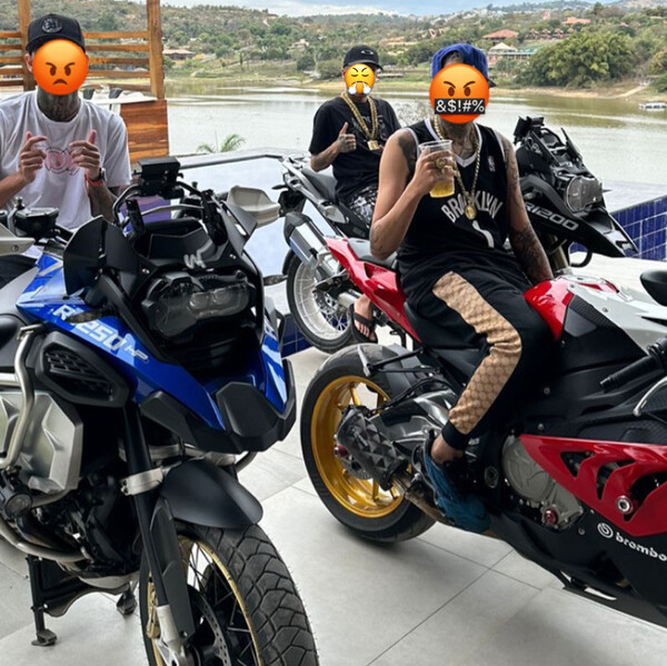 A cada dola de 10 by MC Pretchako, MC Gordinho do Catarina, DJ Luiz ...